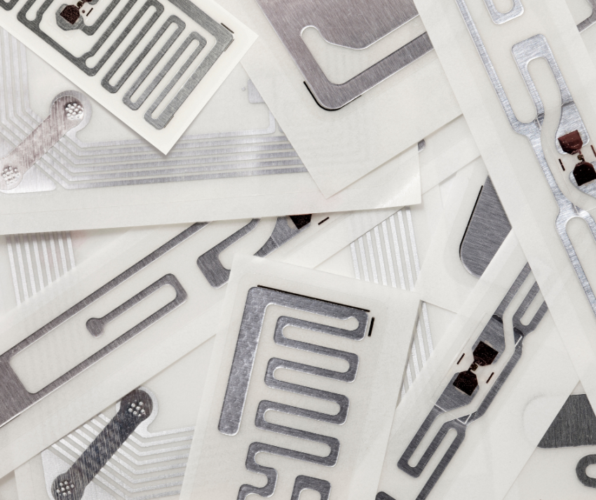 Benefits of Passive UHF RFID vs Barcode - Grey Trunk RFID
